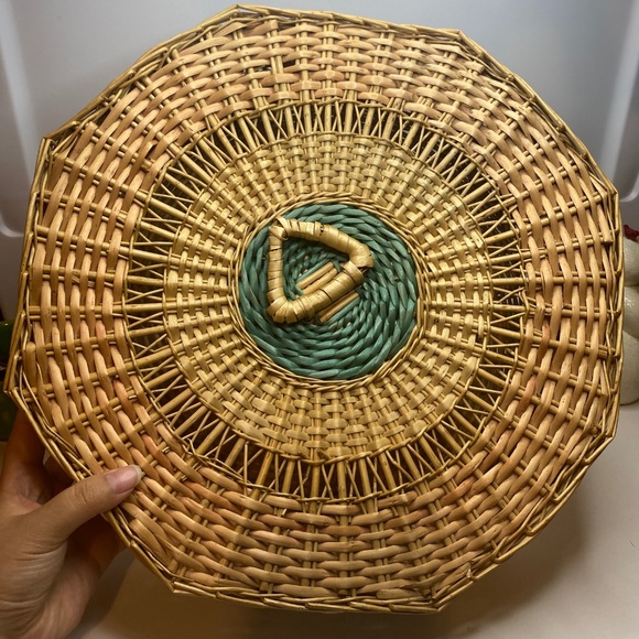 Vintage | Storage & Organization | Vintage 3 X 4 Woven Hexagon Wicker ...